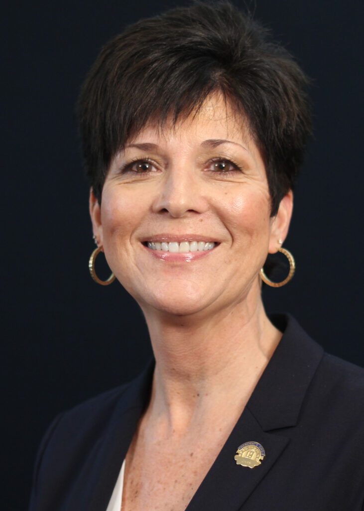 A Leader Cultivating Excellence in Employees- The Women Leaders